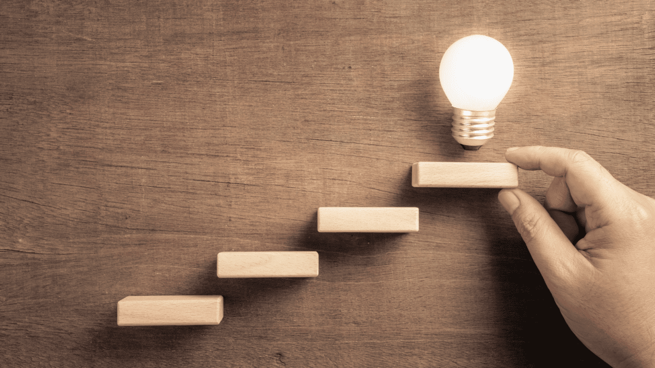 Build Your Business With Four Easy Steps - The Entrepreneurs Advantage